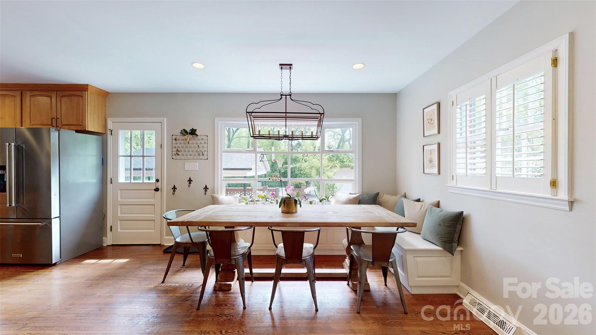 Photo 9 of 1419 Cavendish Court, Charlotte, NC