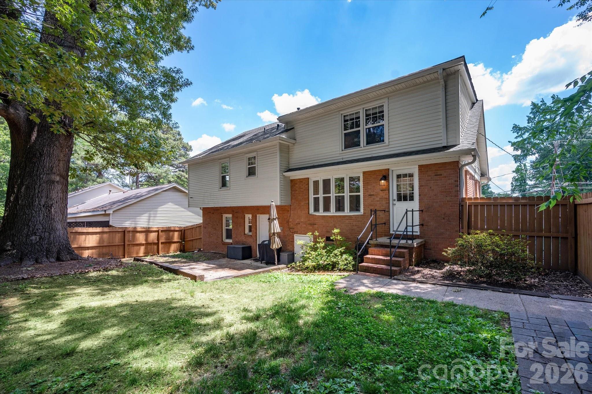6912 Woodstock Drive, Charlotte, NC - photo 25 of 31