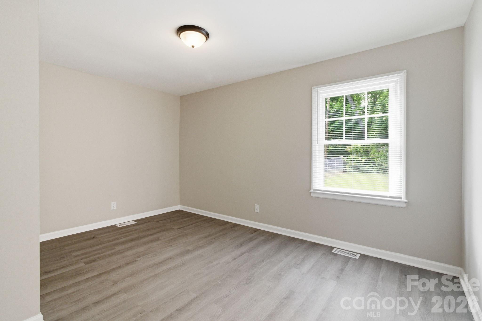 Photo 12 of 2732 Thornton Road, Charlotte, NC