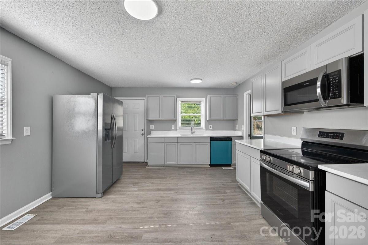 936 Holland Avenue, Charlotte, NC - photo 9 of 29