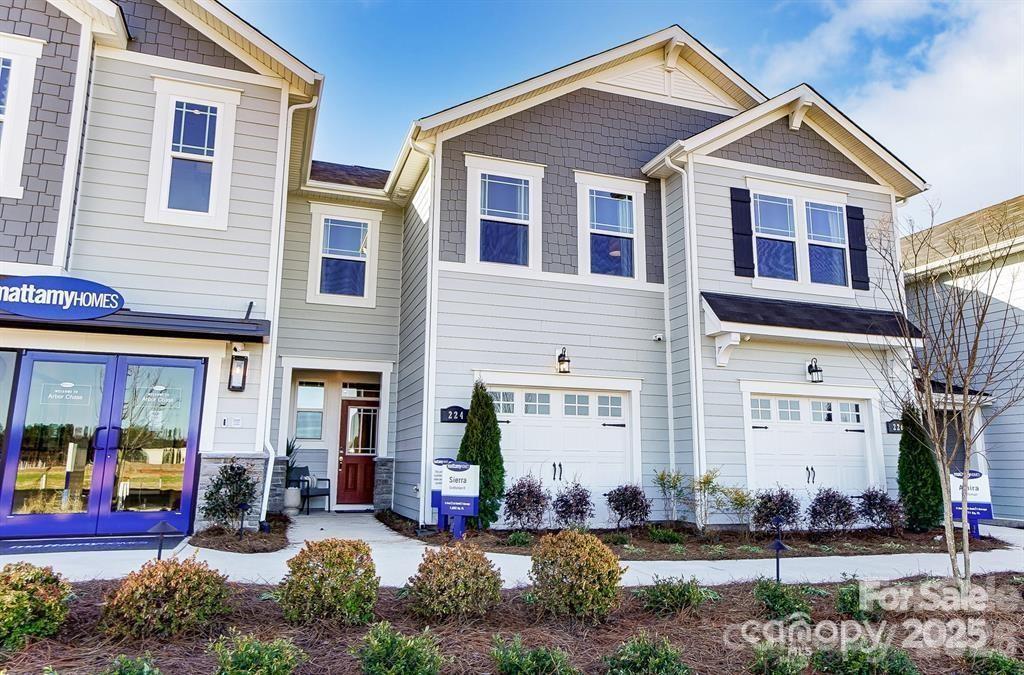 328 Laura Elizabeth Lane, Clover, SC