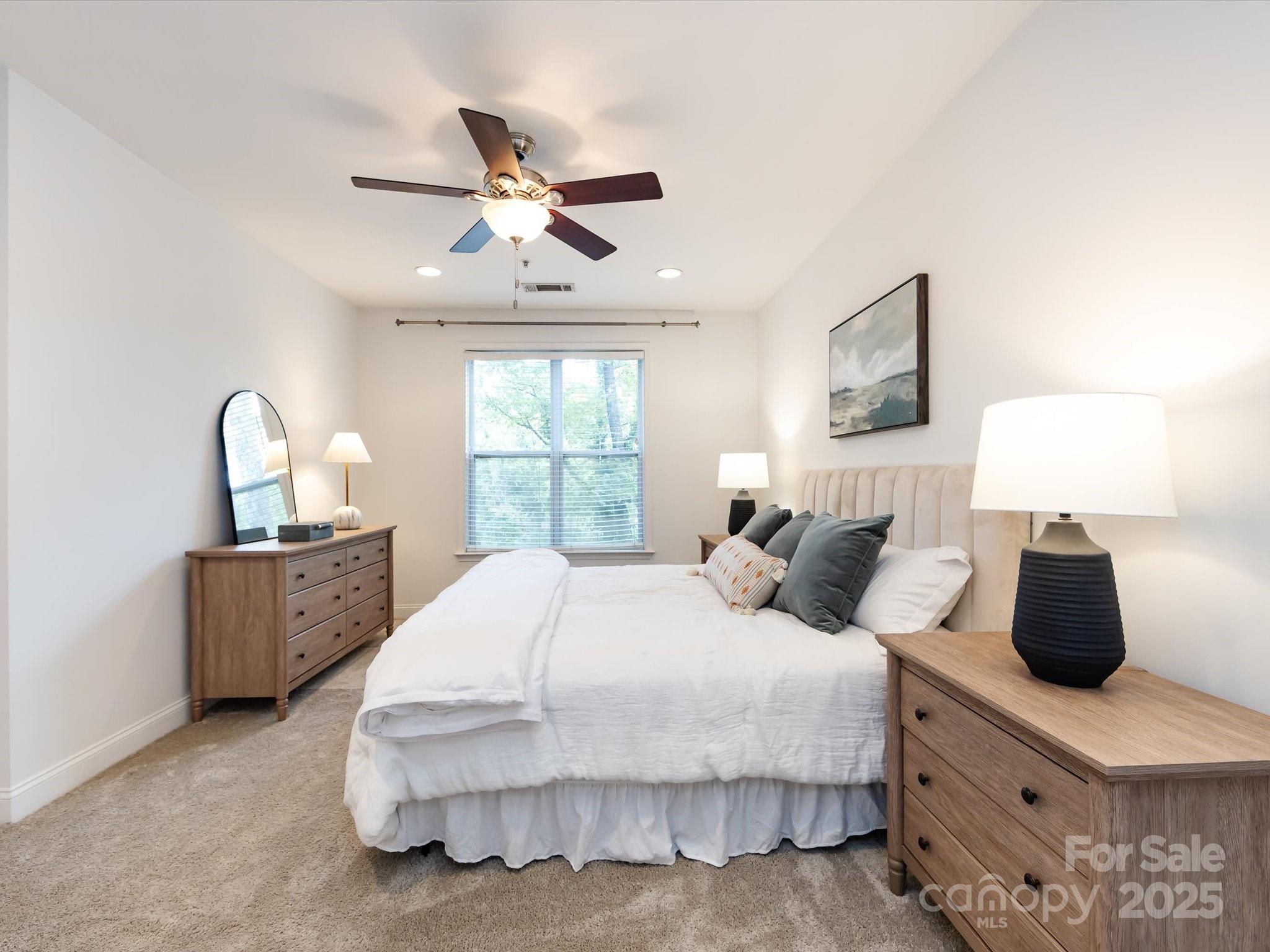 Photo 20 of 1000 E Woodlawn Road216, Charlotte, NC