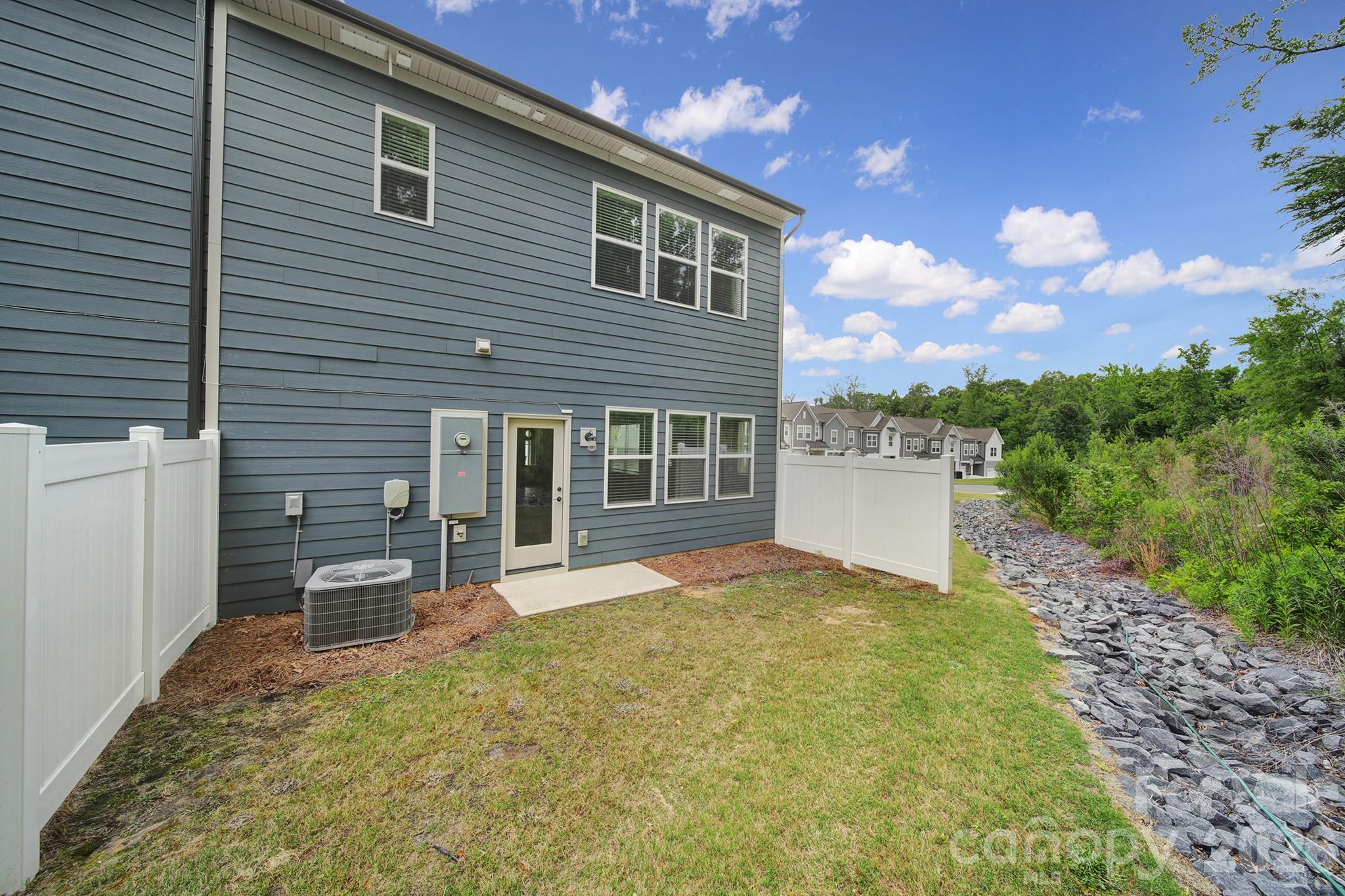 516 Madison Falls Court, Fort Mill, SC - photo 32 of 36