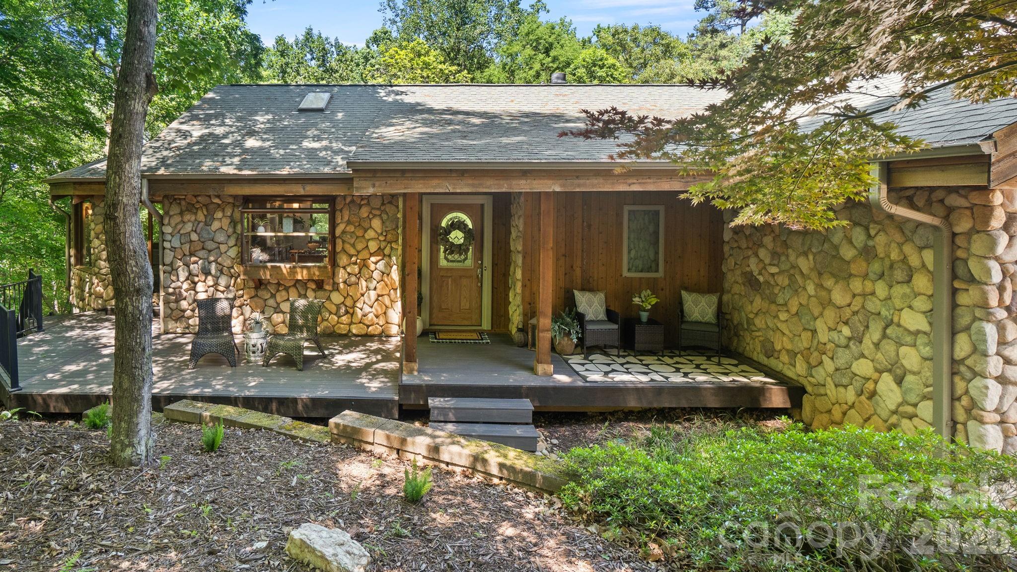Photo 2 of 292 Point Carpenter Road, Fort Mill, SC