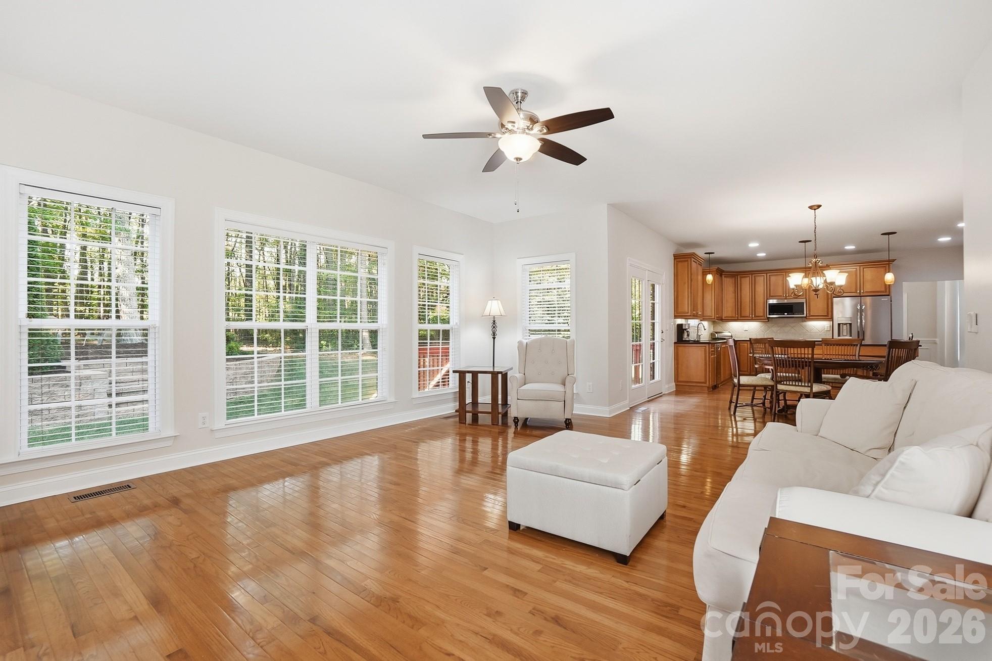807 Crown Vista Court, Wesley Chapel, NC - photo 12 of 44