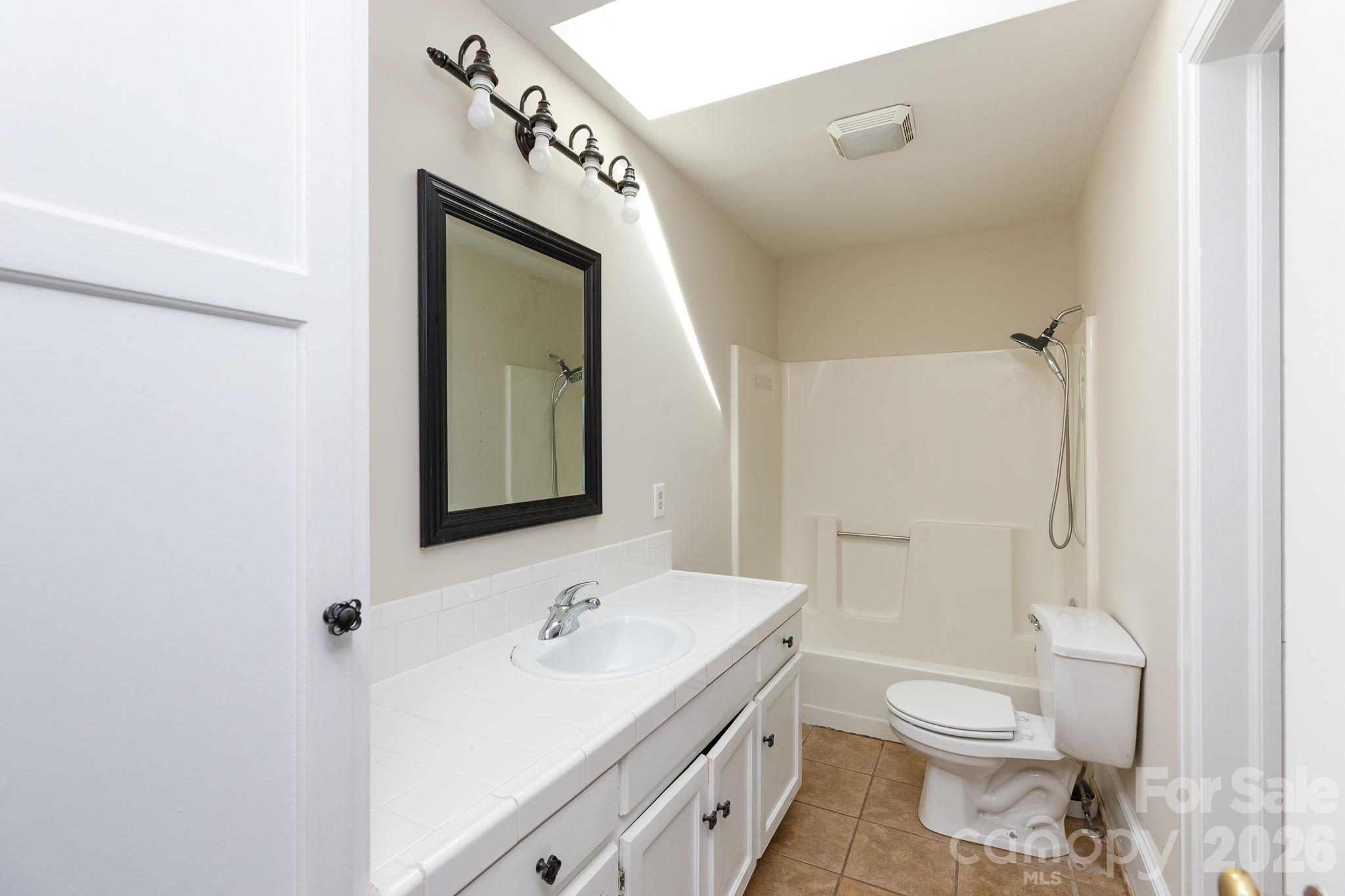 224 W 4th Avenue, Gastonia, NC - photo 23 of 33