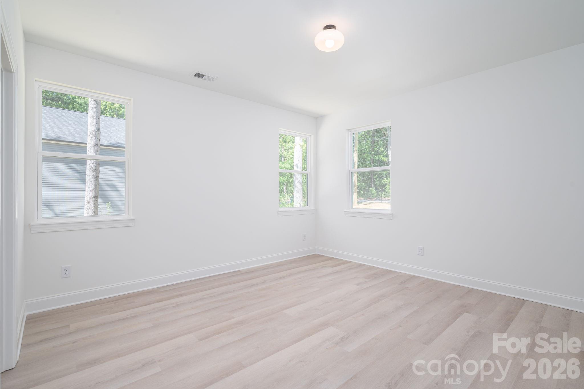 423 S Pinchback Avenue, Bessemer City, NC - photo 16 of 24