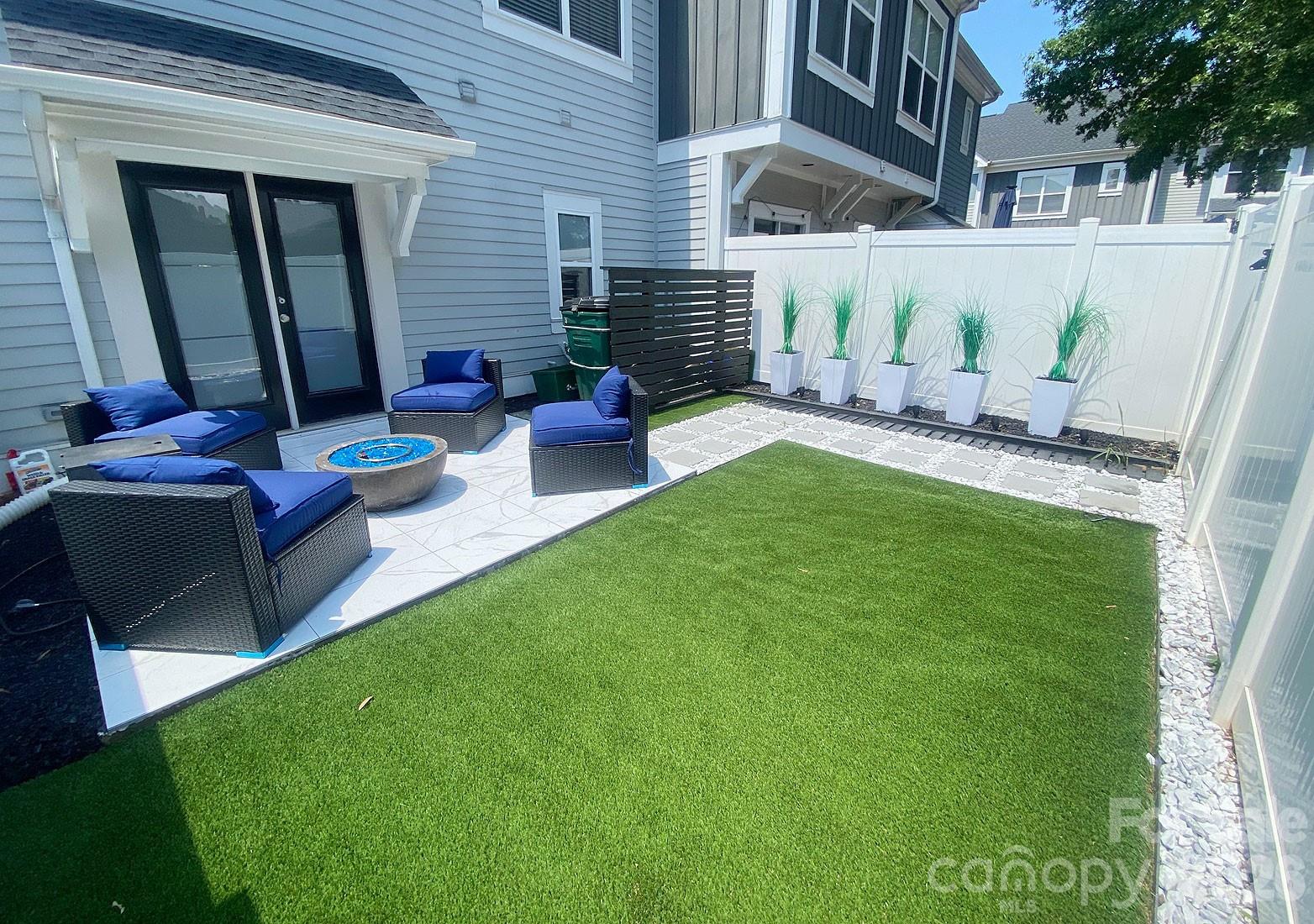 Photo 15 of 446 W Worthington Avenue, Charlotte, NC