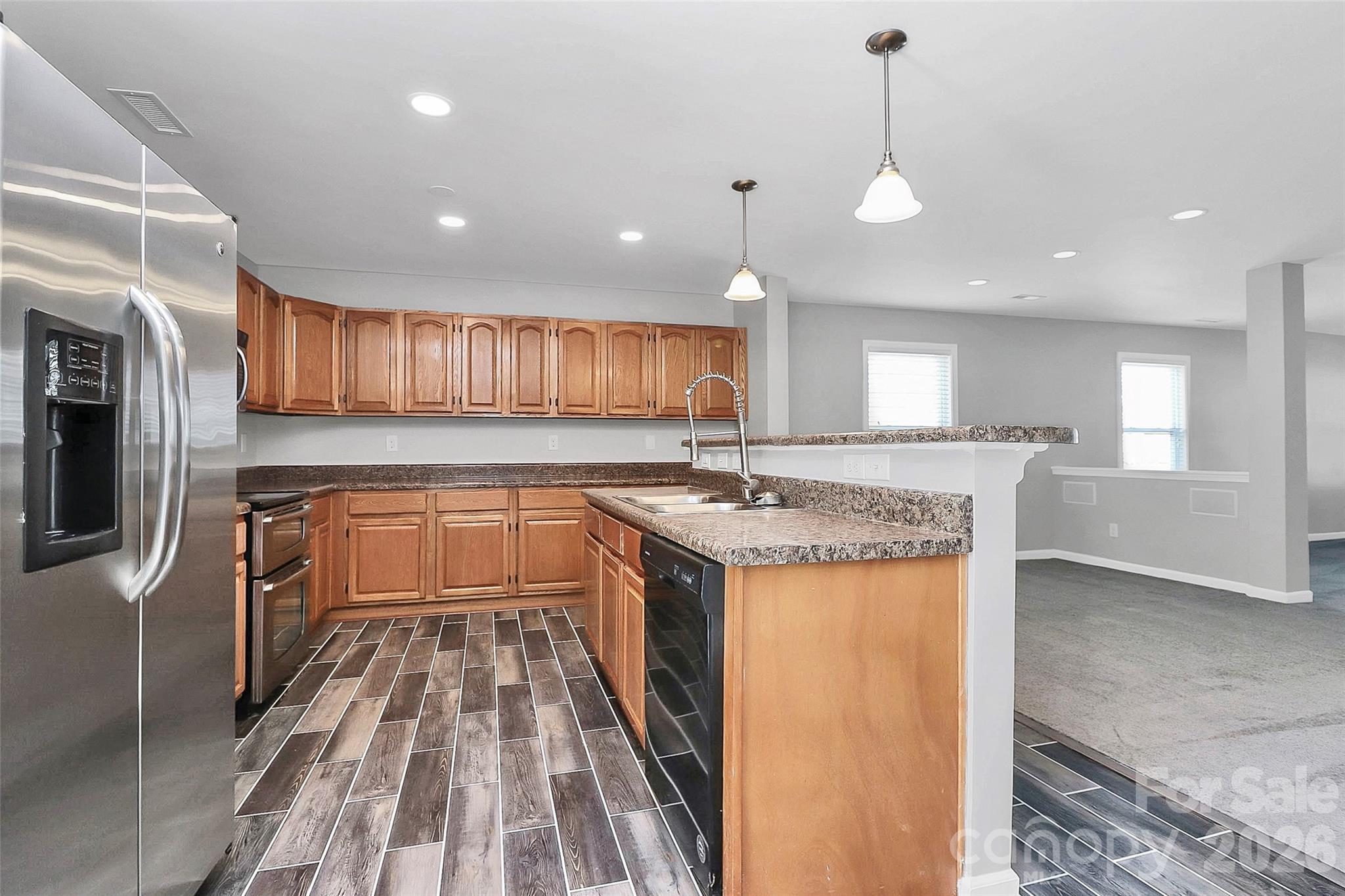 Photo 14 of 15705 Lakepoint Forest Drive, Charlotte, NC