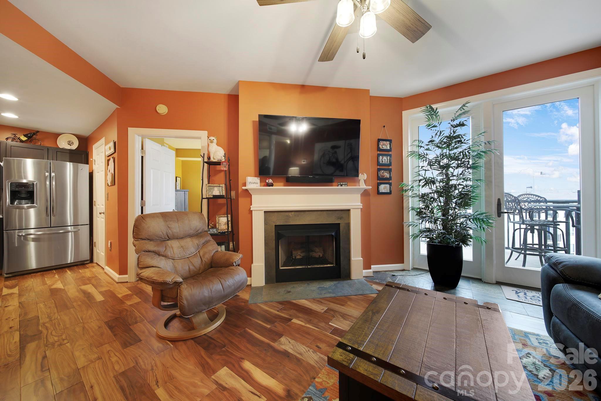 Photo 8 of 718 W Trade Street803, Charlotte, NC