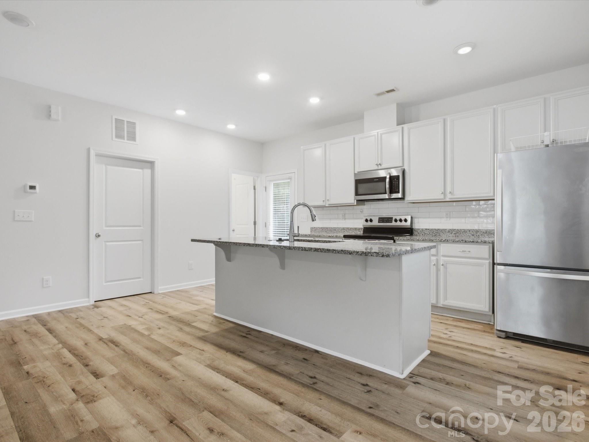 Home for sale at 1609 Ronald Street, Charlotte, NC — photo 10 of 25