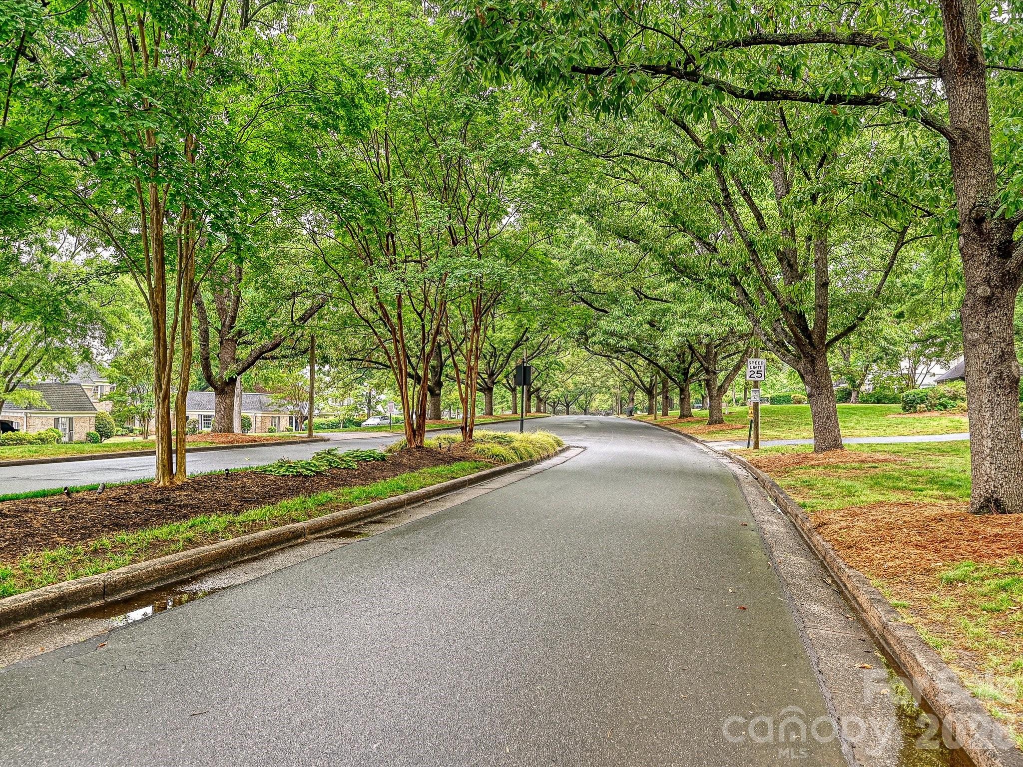 Photo 11 of 7004 Quail Hill Road, Charlotte, NC