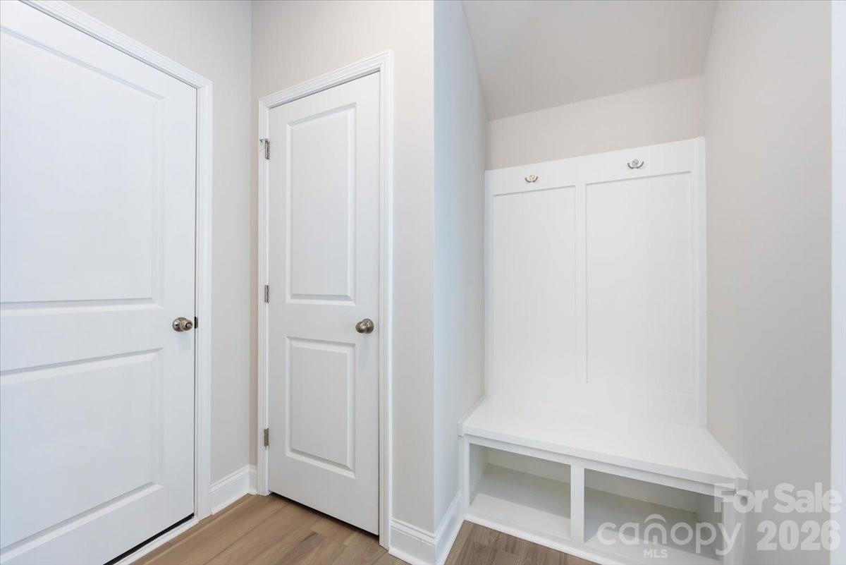 Photo 8 of 909 Archway Lane, Charlotte, NC