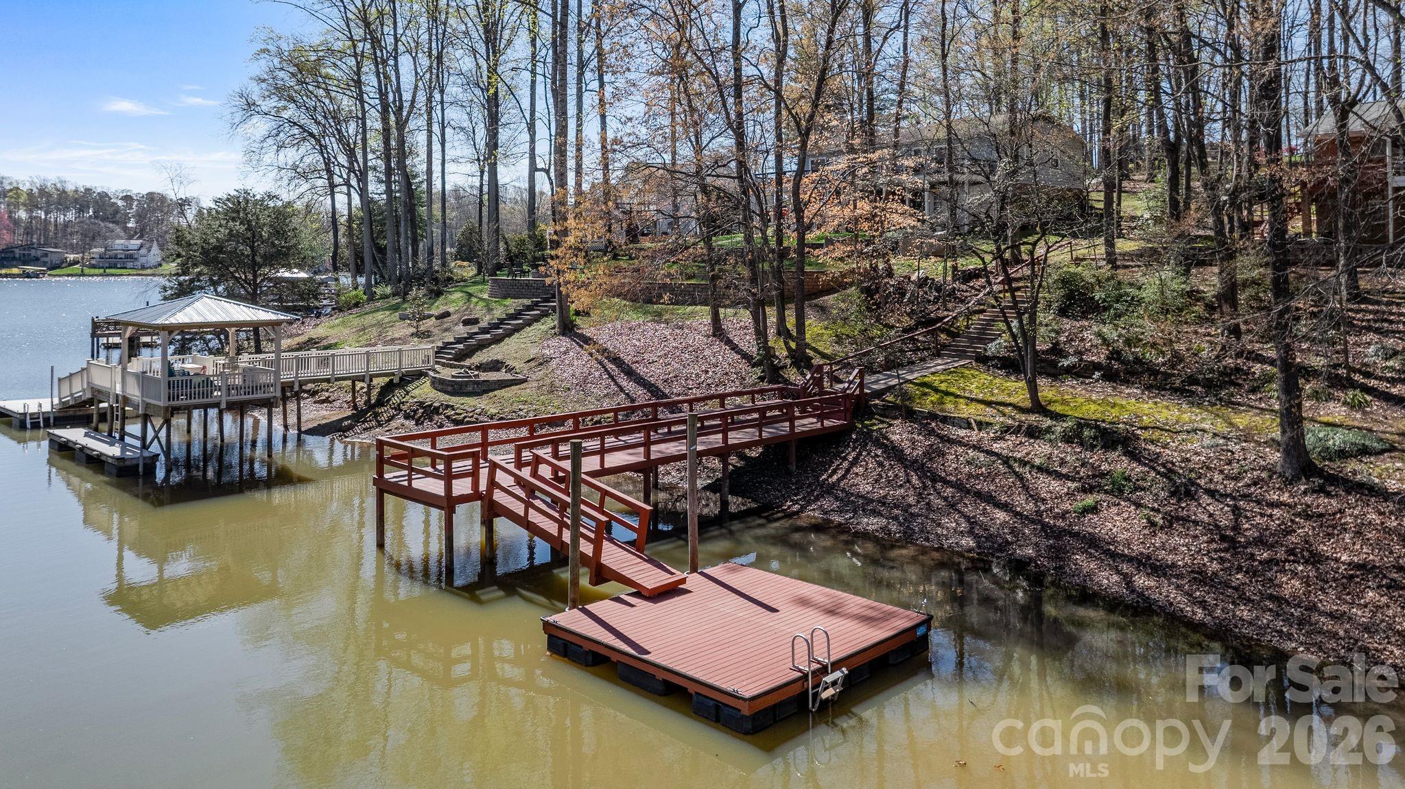 Photo 3 of 8032 Lakeview Drive, Denver, NC