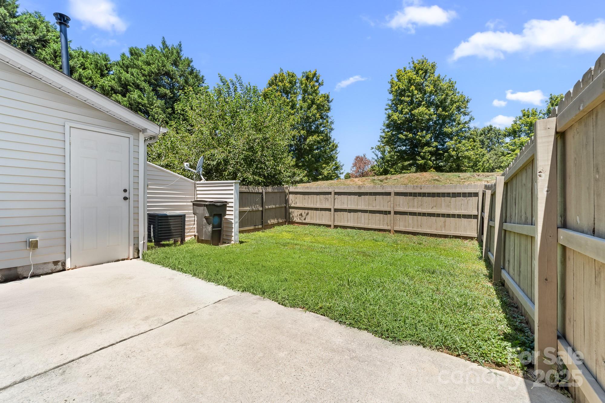Photo 22 of 4313 Eaves Lane, Charlotte, NC