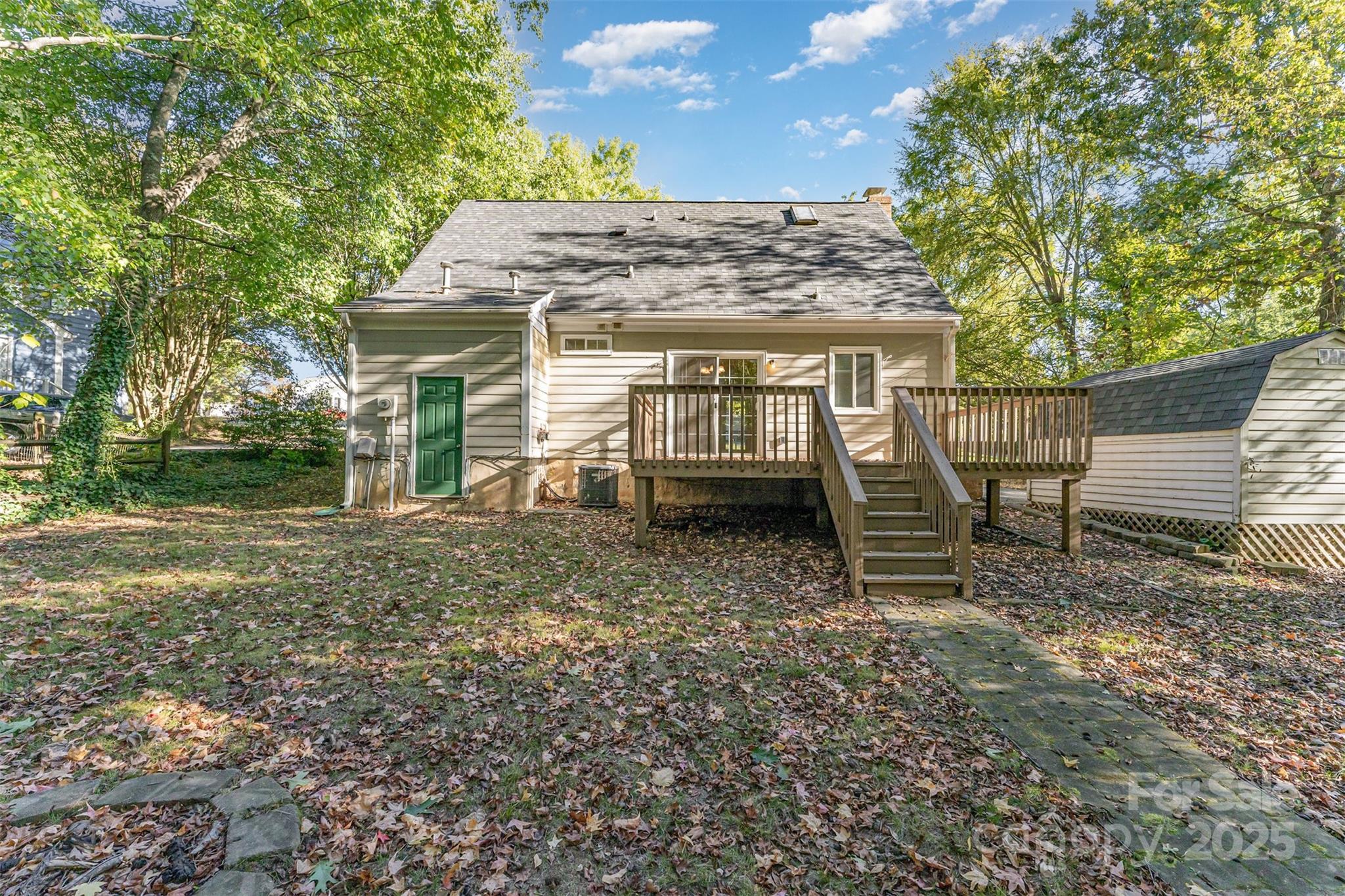 Photo 28 of 2319 Oak Leigh Drive, Charlotte, NC