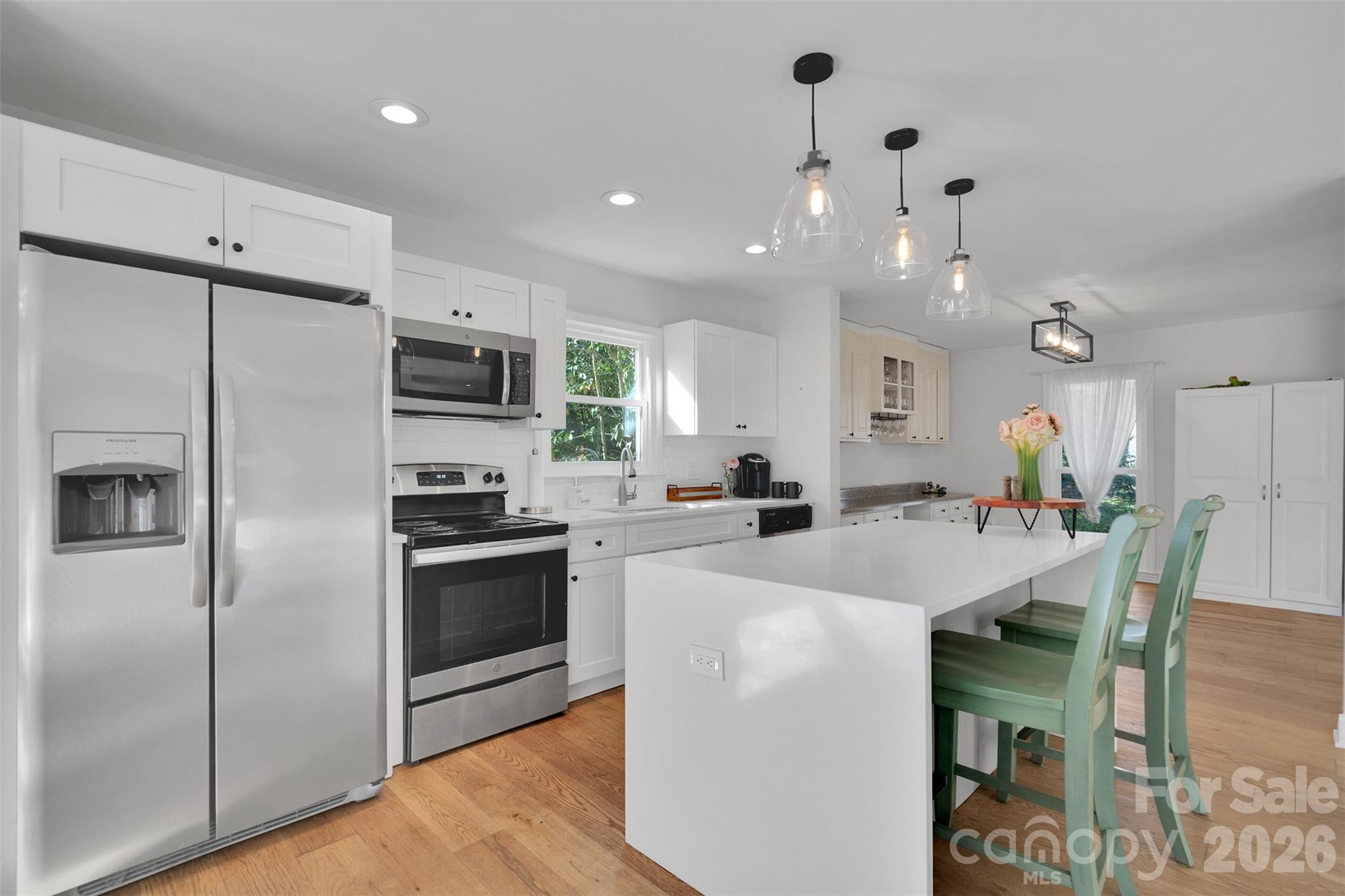 Photo 7 of 301 Hillandale Drive, Charlotte, NC