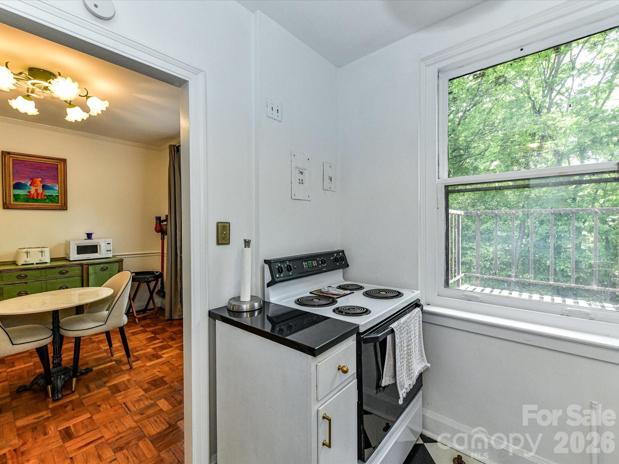 Photo 14 of 1121 Myrtle Avenue47, Charlotte, NC