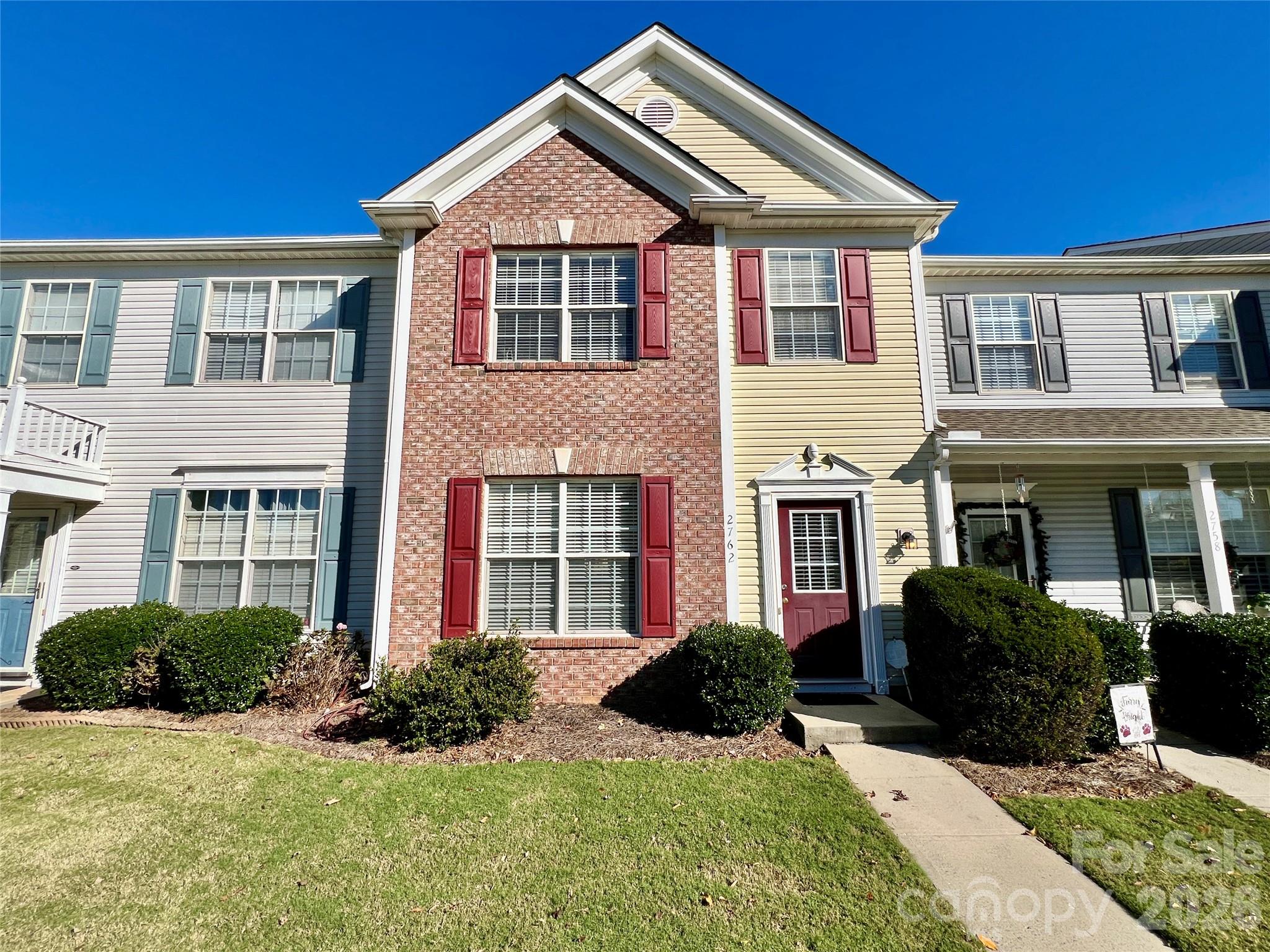 2762 Thornbush Court, Charlotte, NC