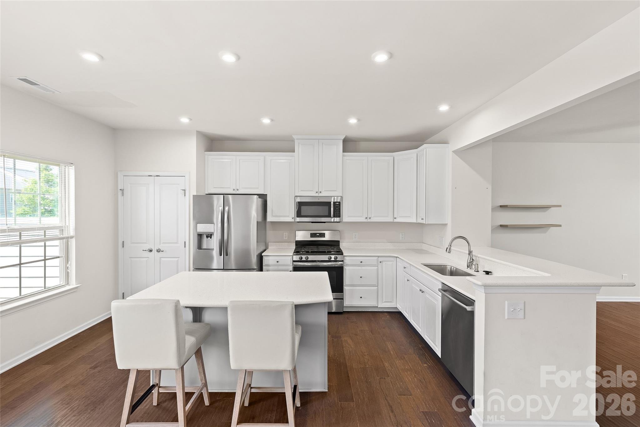 4248 Audubon Park Drive, Charlotte, NC - photo 9 of 47