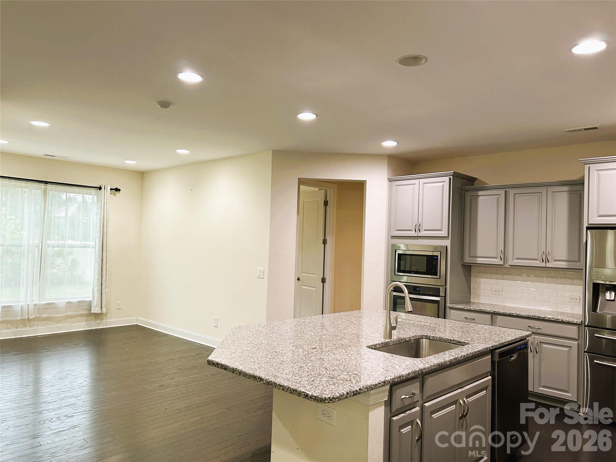 Photo 10 of 9015 Manor Oak Court, Charlotte, NC