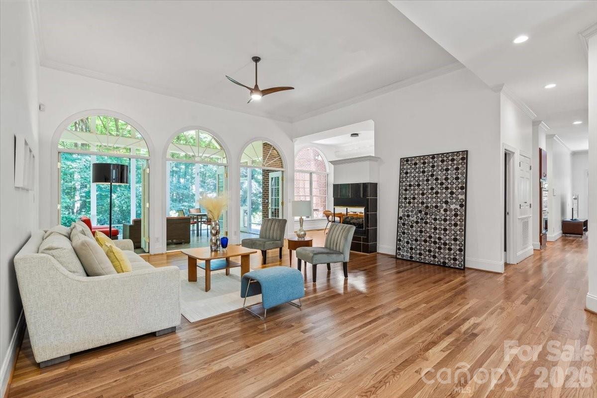 Photo 3 of 4909 Deer Walk Avenue, Charlotte, NC