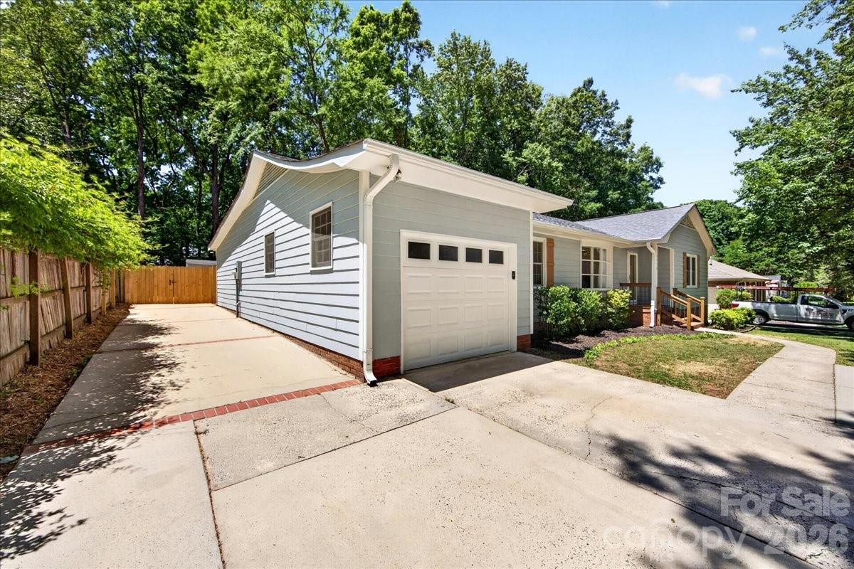 6018 Donegal Drive, Charlotte, NC - photo 46 of 49