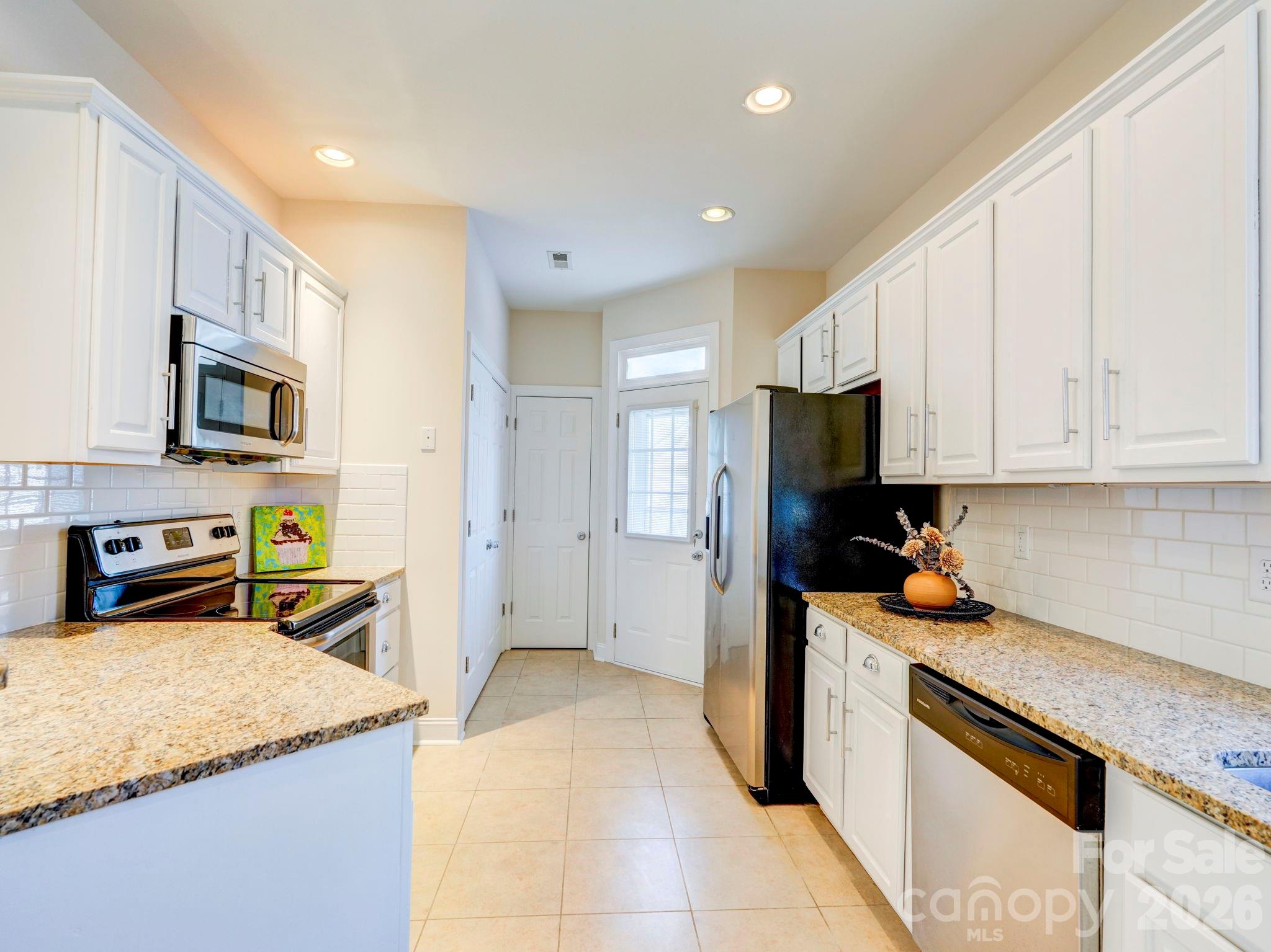 2025 Gable Way Lane, Matthews, NC - photo 19 of 37