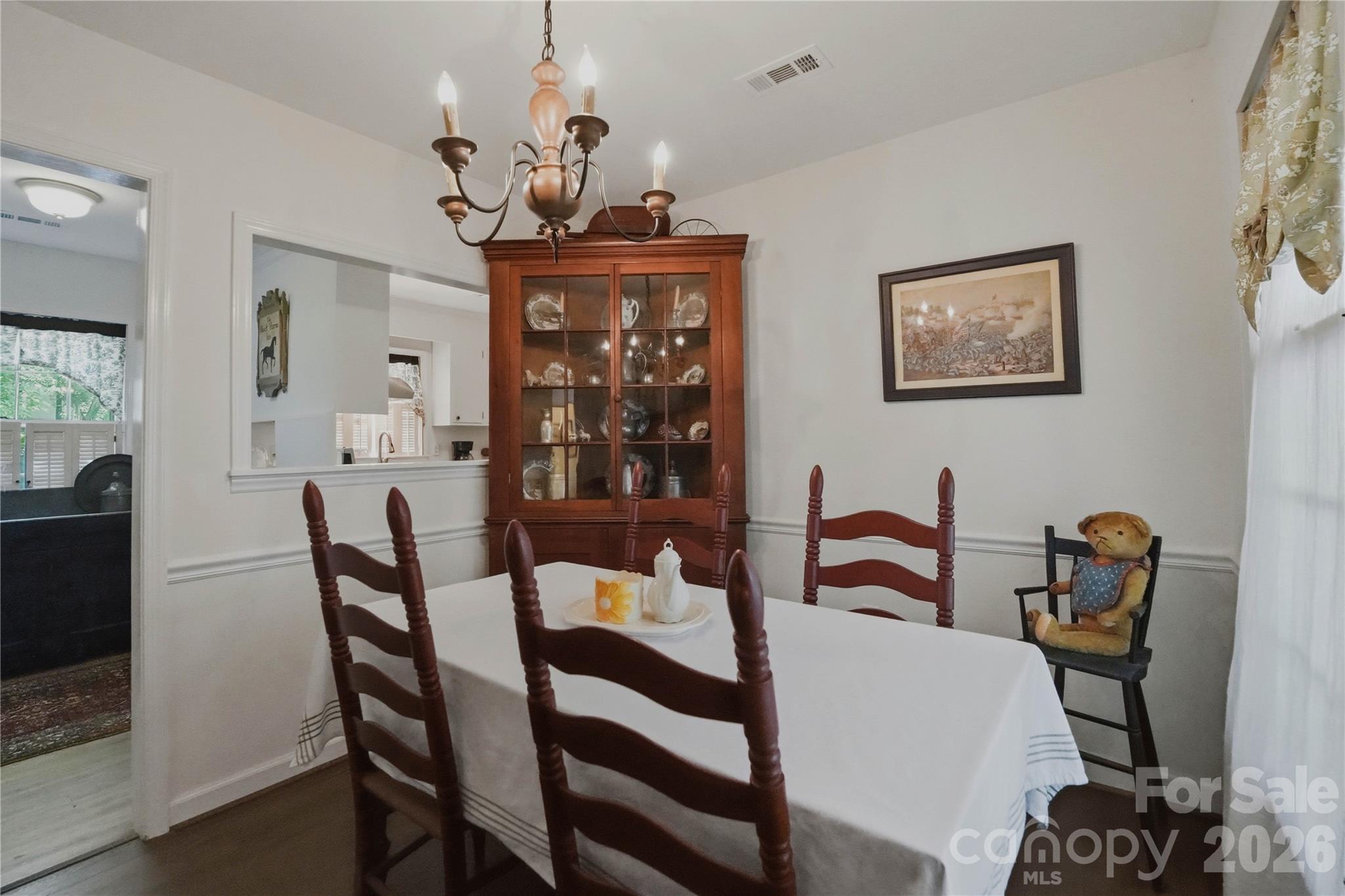Photo 9 of 7626 Winterset Drive, Charlotte, NC