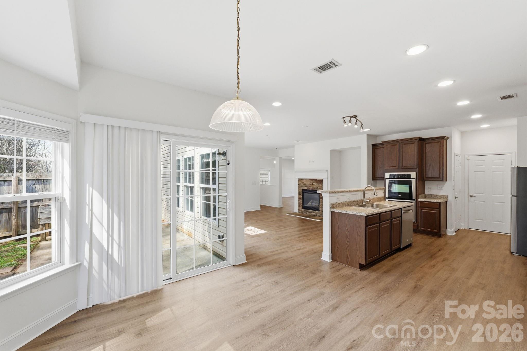 Photo 12 of 15614 Normans Landing Drive, Charlotte, NC