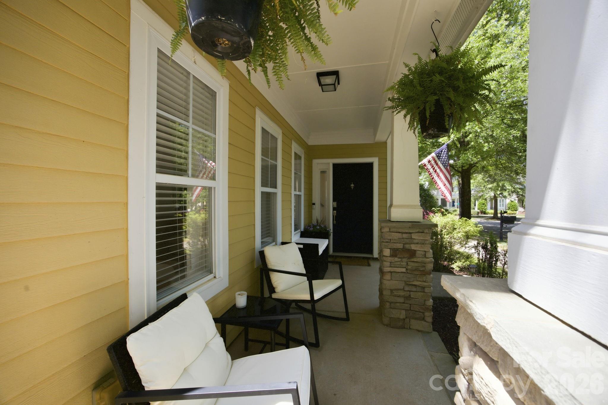 14458 Holly Springs Drive, Huntersville, NC - photo 4 of 44