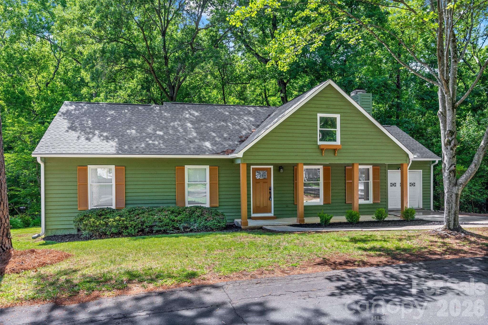 5043 Suwarrow Circle, Tega Cay, SC