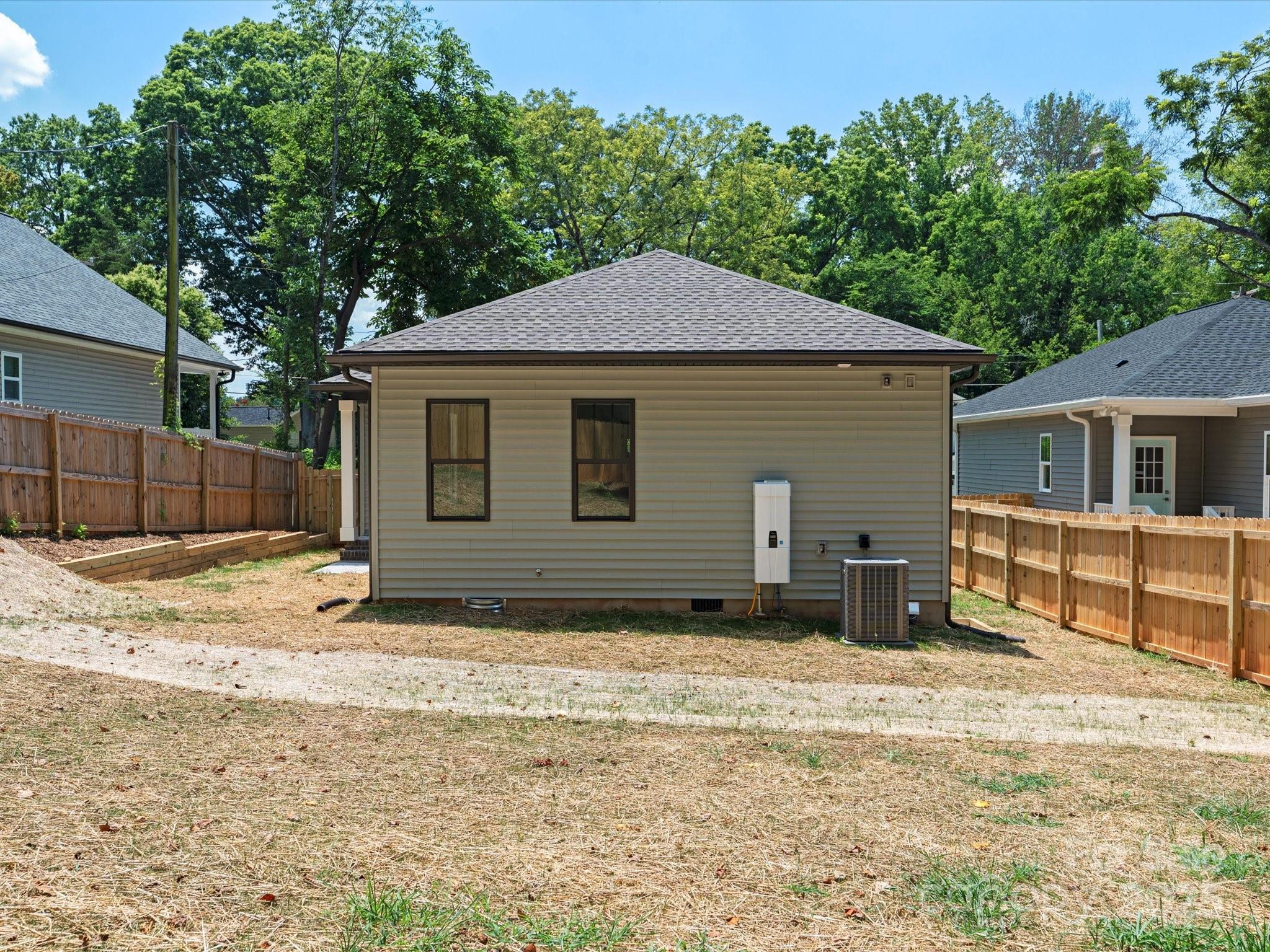 Photo 34 of 4113 Rutgers Avenue, Charlotte, NC