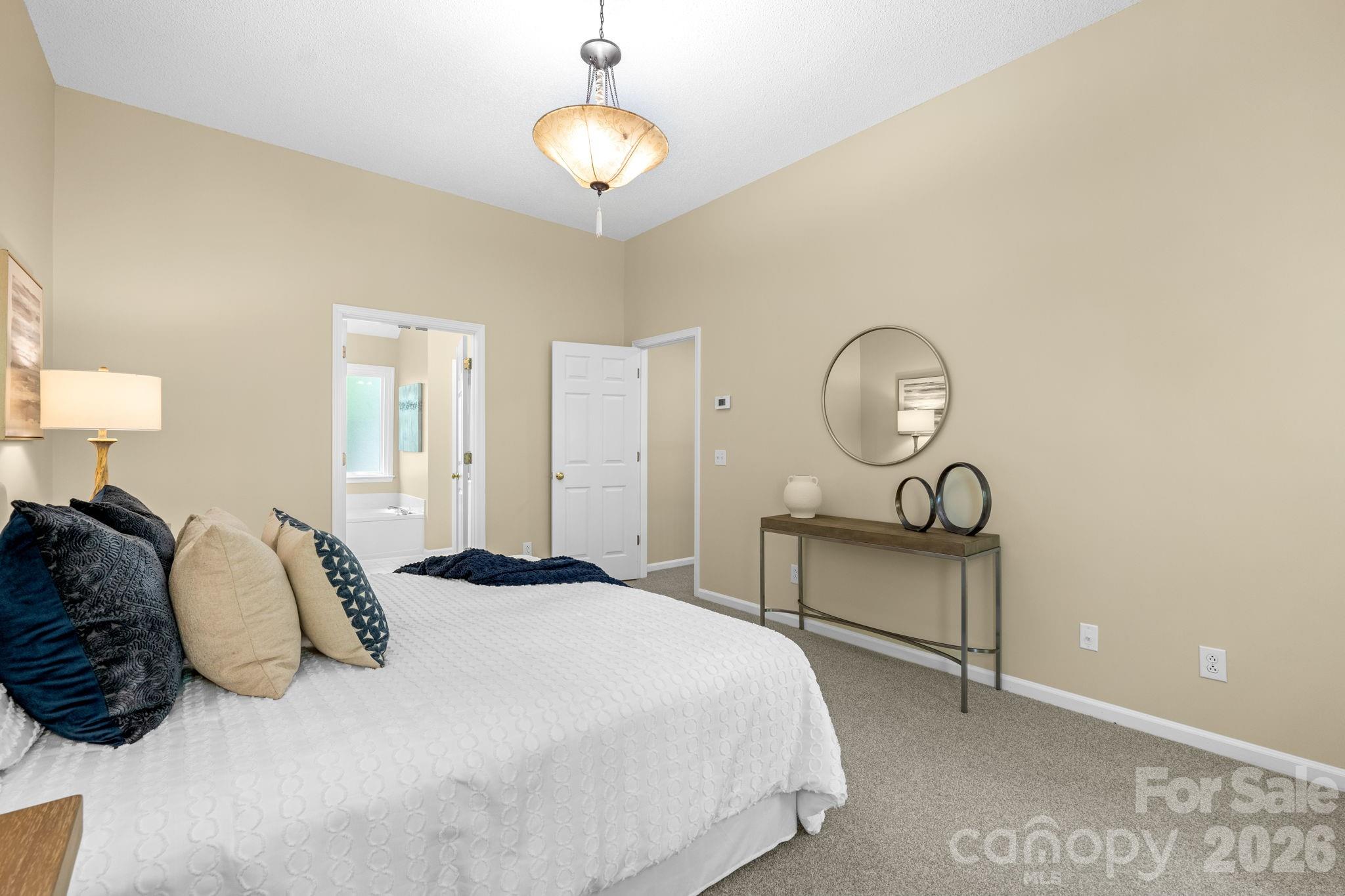 Photo 25 of 8501 Tonawanda Drive, Charlotte, NC