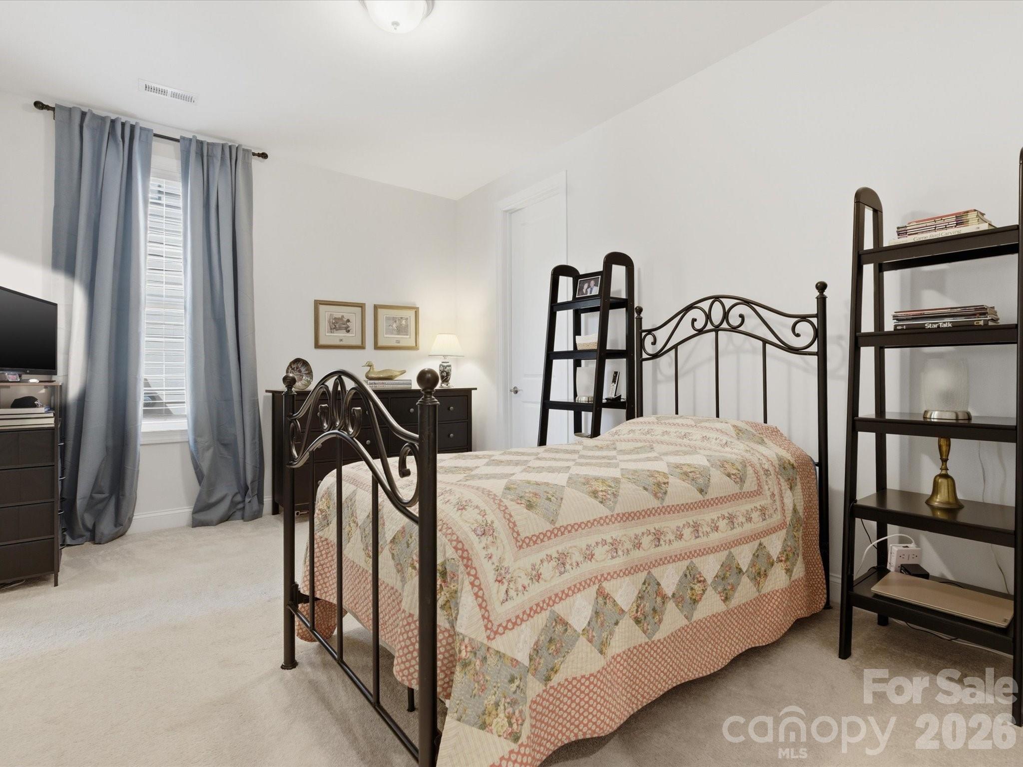 Photo 9 of 7117 Jolly Brook Drive, Charlotte, NC