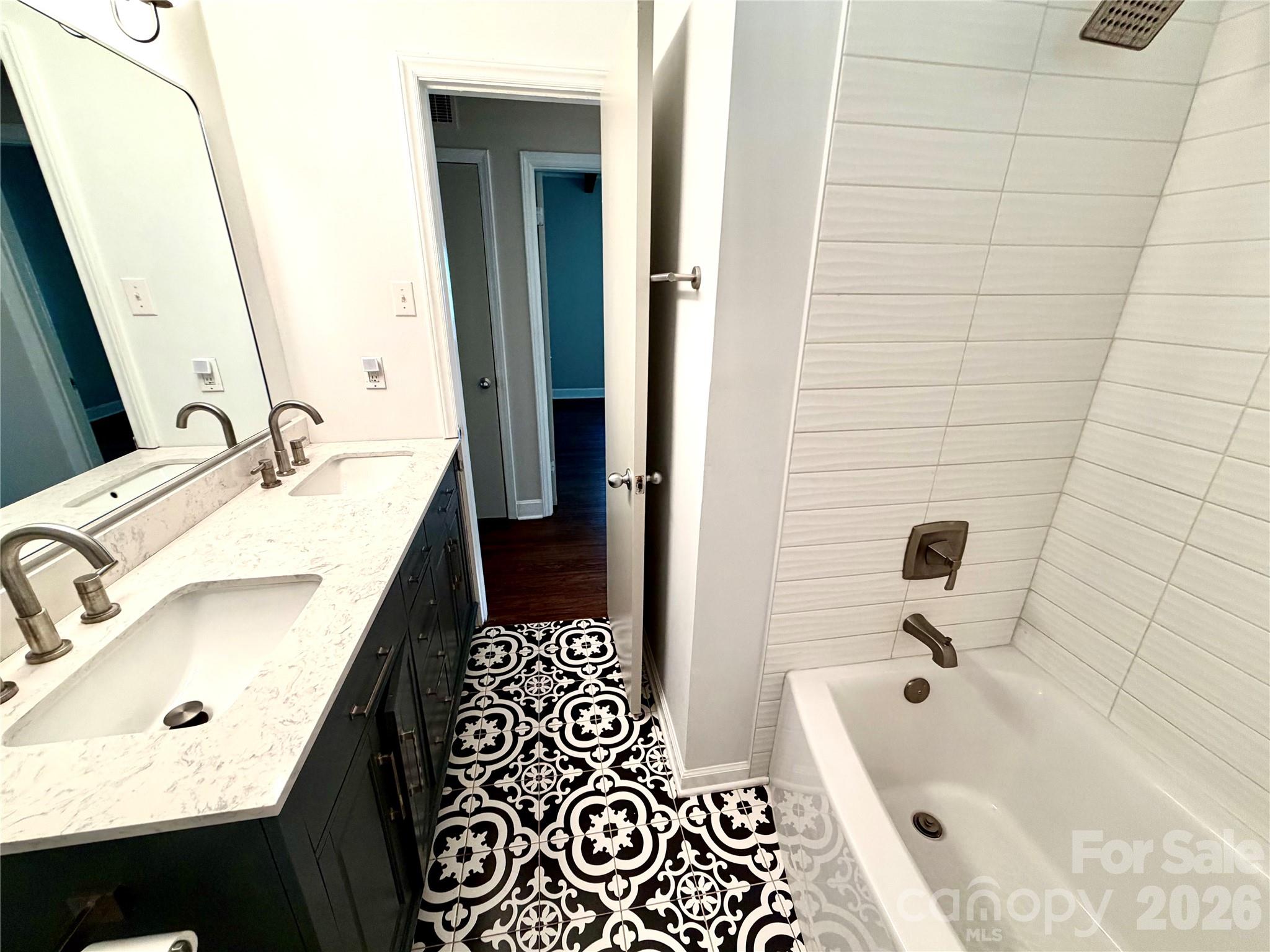 Photo 22 of 1511 Briarfield Drive, Charlotte, NC
