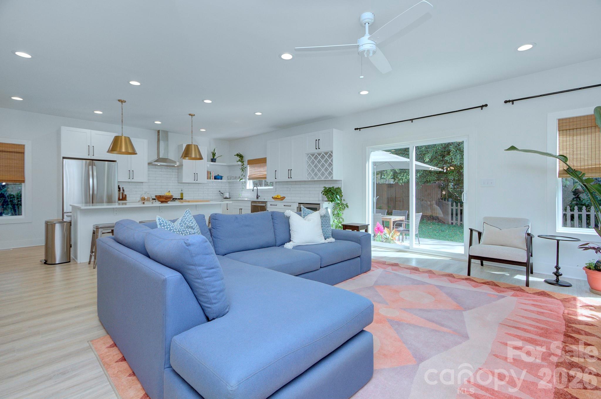 526 Seldon Drive, Charlotte, NC - photo 12 of 41