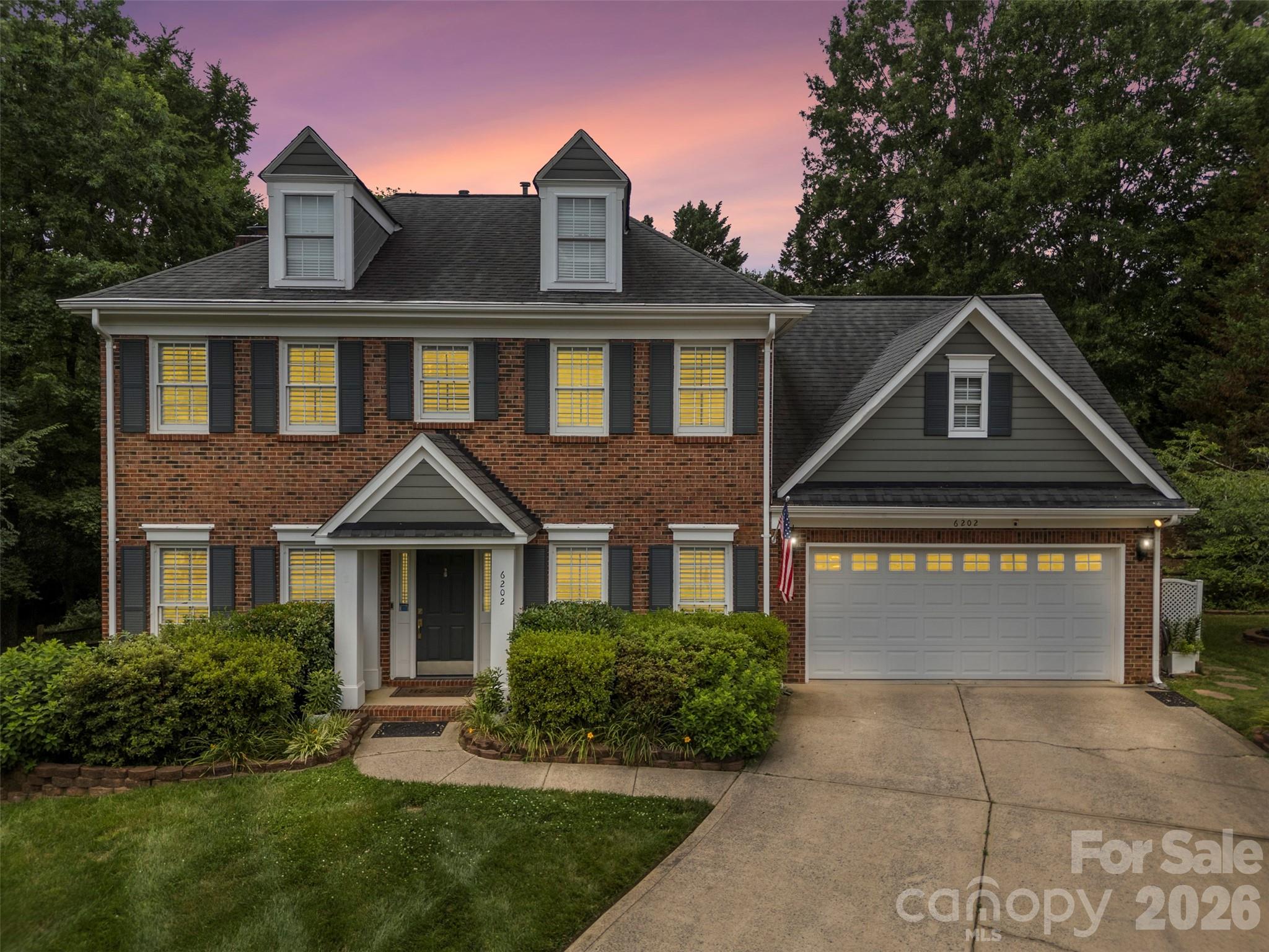 6202 Hickory Cove Lane, Charlotte, NC