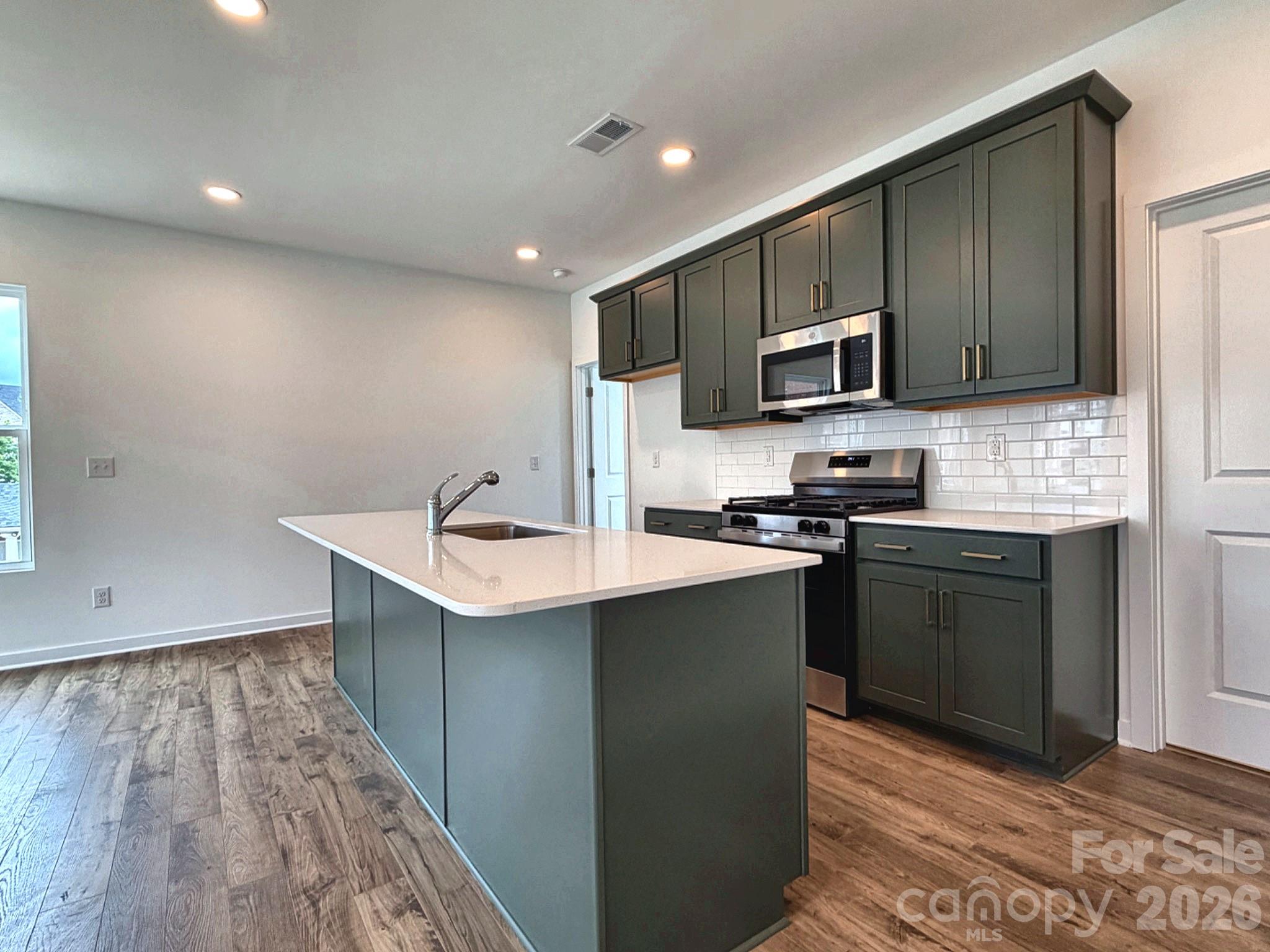 Photo 2 of 2334 Rachelwood Drive, Charlotte, NC