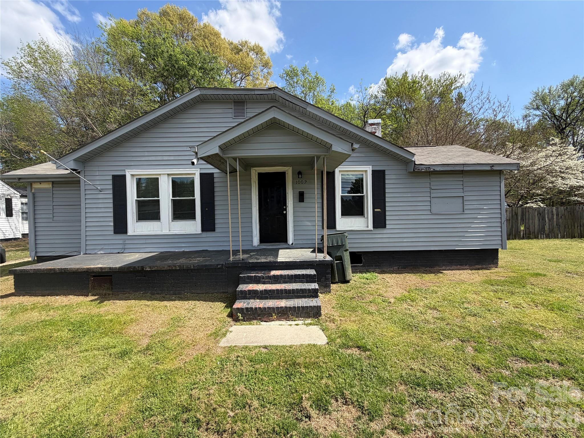 1002 N Salisbury Avenue, Spencer, NC - photo 1 of 13