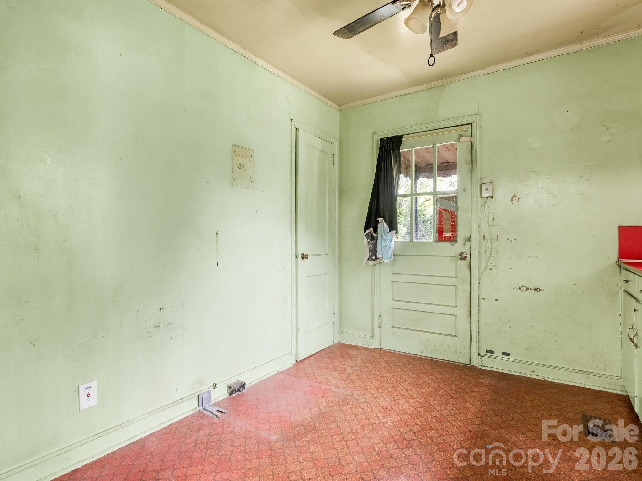 Photo 7 of 1525 Herrin Avenue, Charlotte, NC