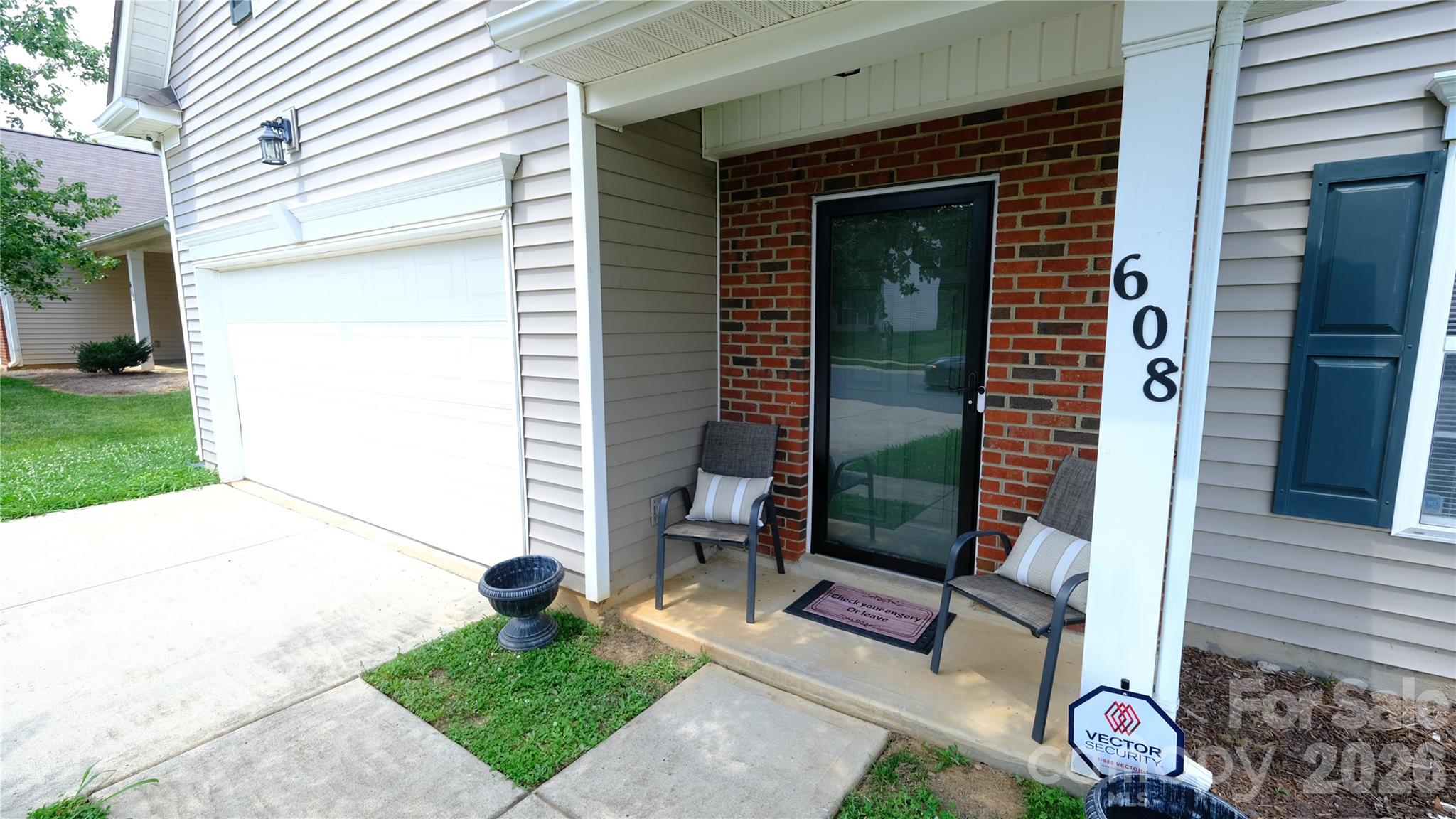 Photo 5 of 608 Wrayhill Drive, Charlotte, NC