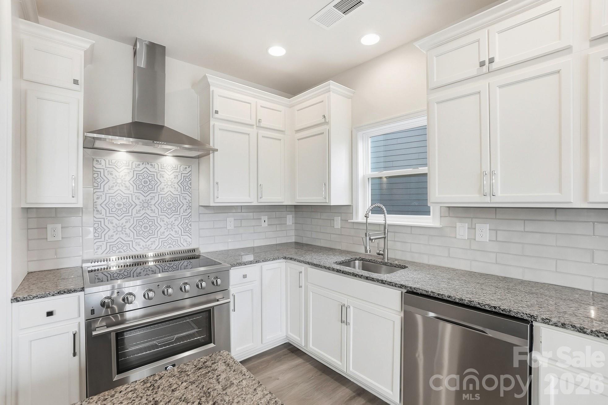Photo 10 of 17909 Wilbanks Drive, Charlotte, NC