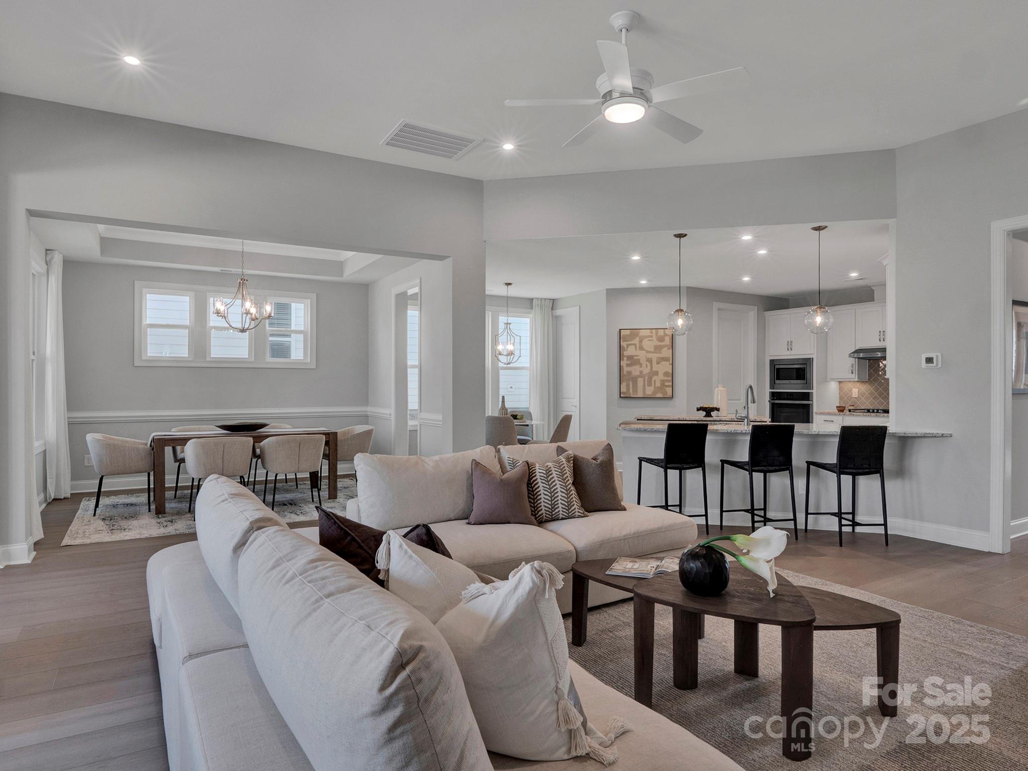 Photo 15 of 4225 Honey Locust Drive, Charlotte, NC