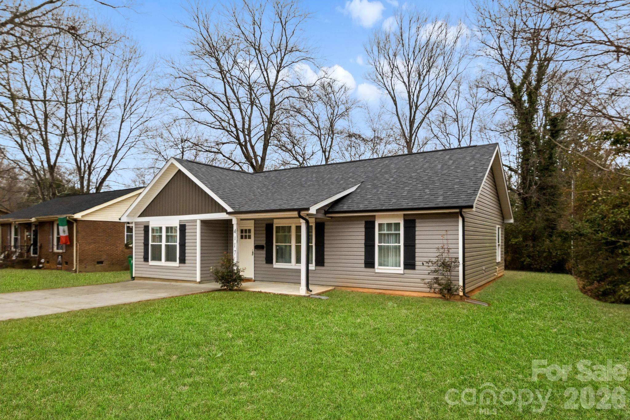 Photo 4 of 4117 Colebrook Road, Charlotte, NC