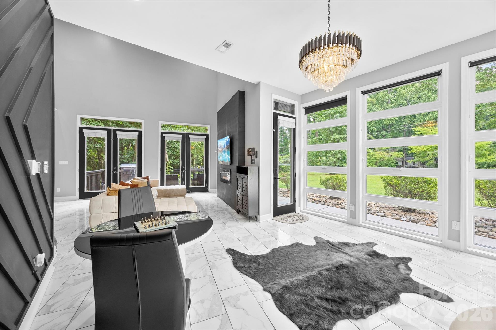 Photo 8 of 7117 W Sugar Creek Road, Charlotte, NC