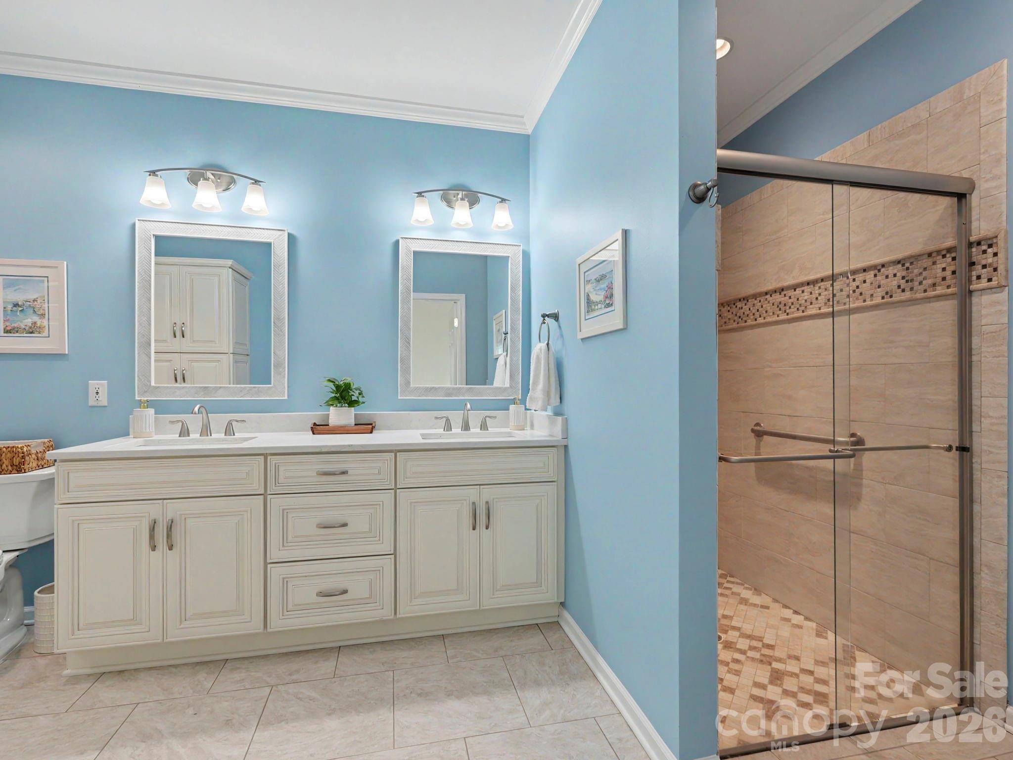 Home for sale at 15505 Robsart Court, Charlotte, NC — photo 20 of 48