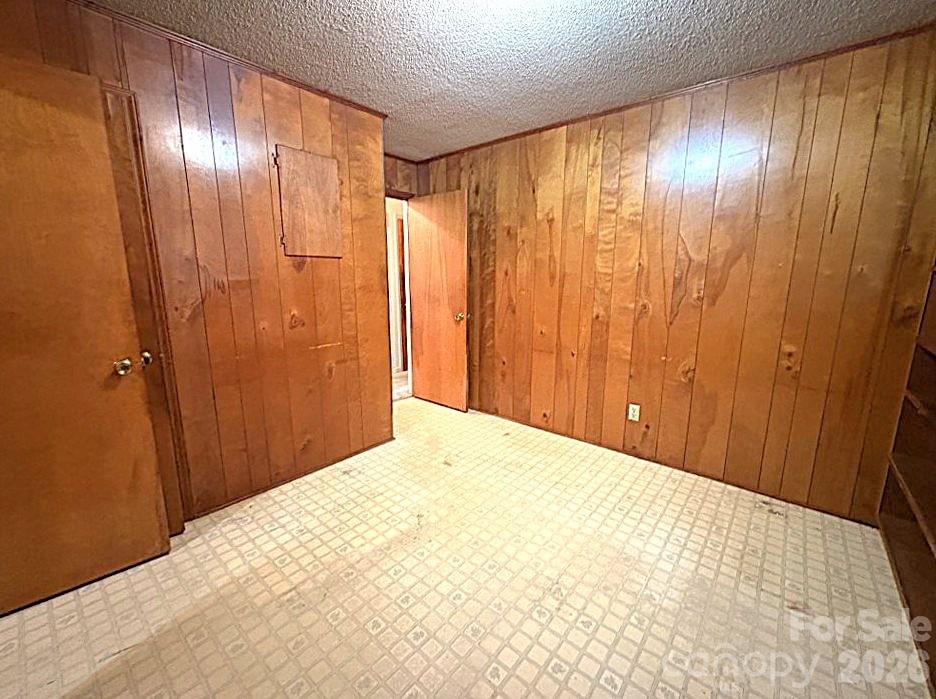 Photo 11 of 723 Kings Mountain Street, Clover, SC