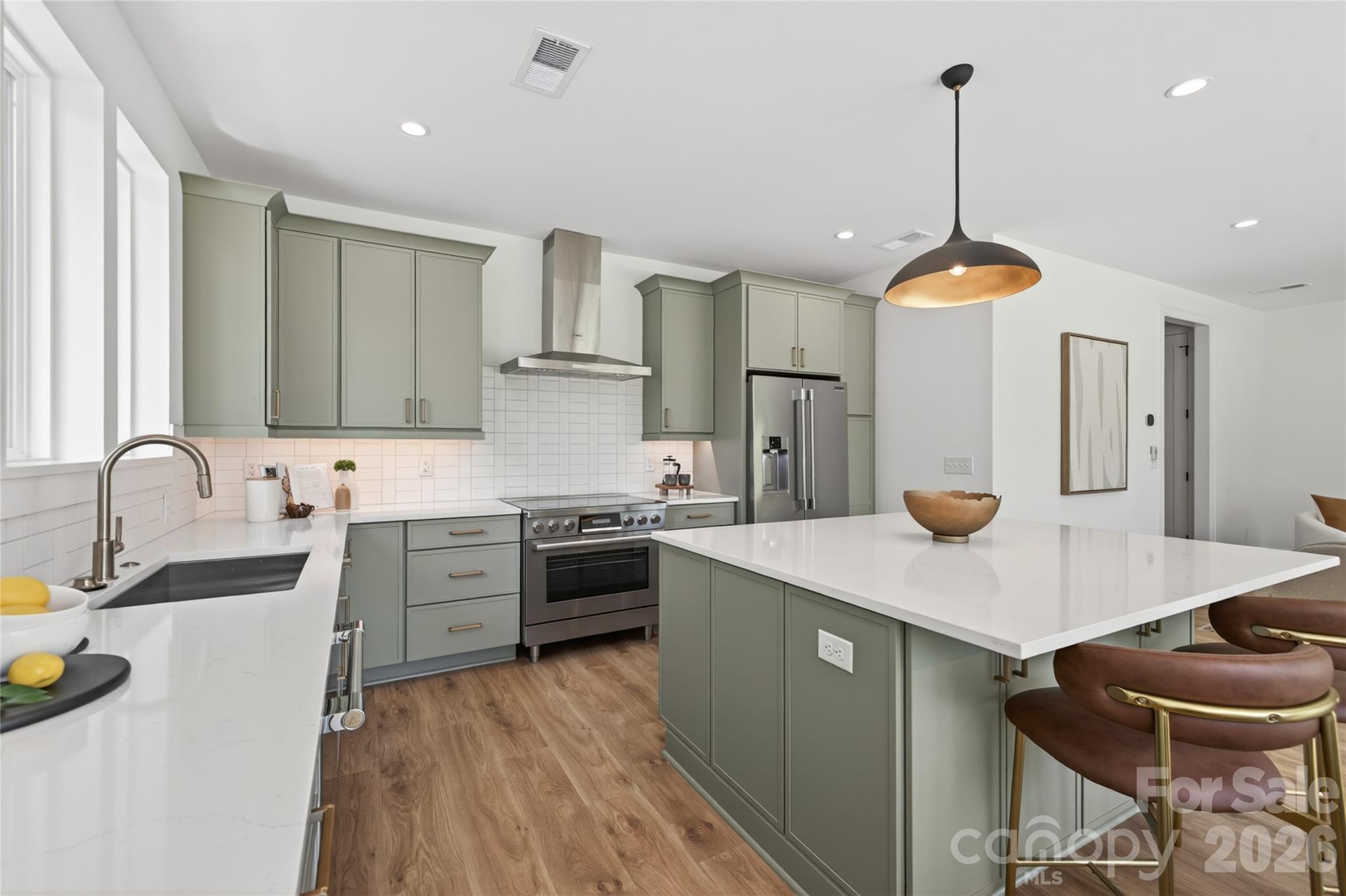 408 Dover Avenue, Charlotte, NC - photo 9 of 36