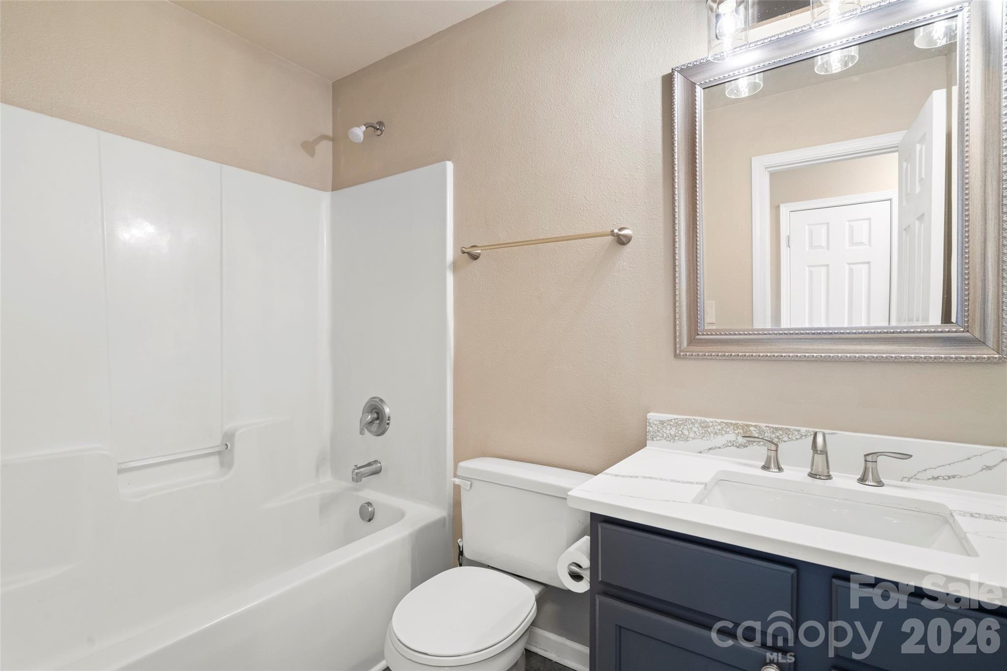 Photo 6 of 1134 Plaza Walk Drive, Charlotte, NC